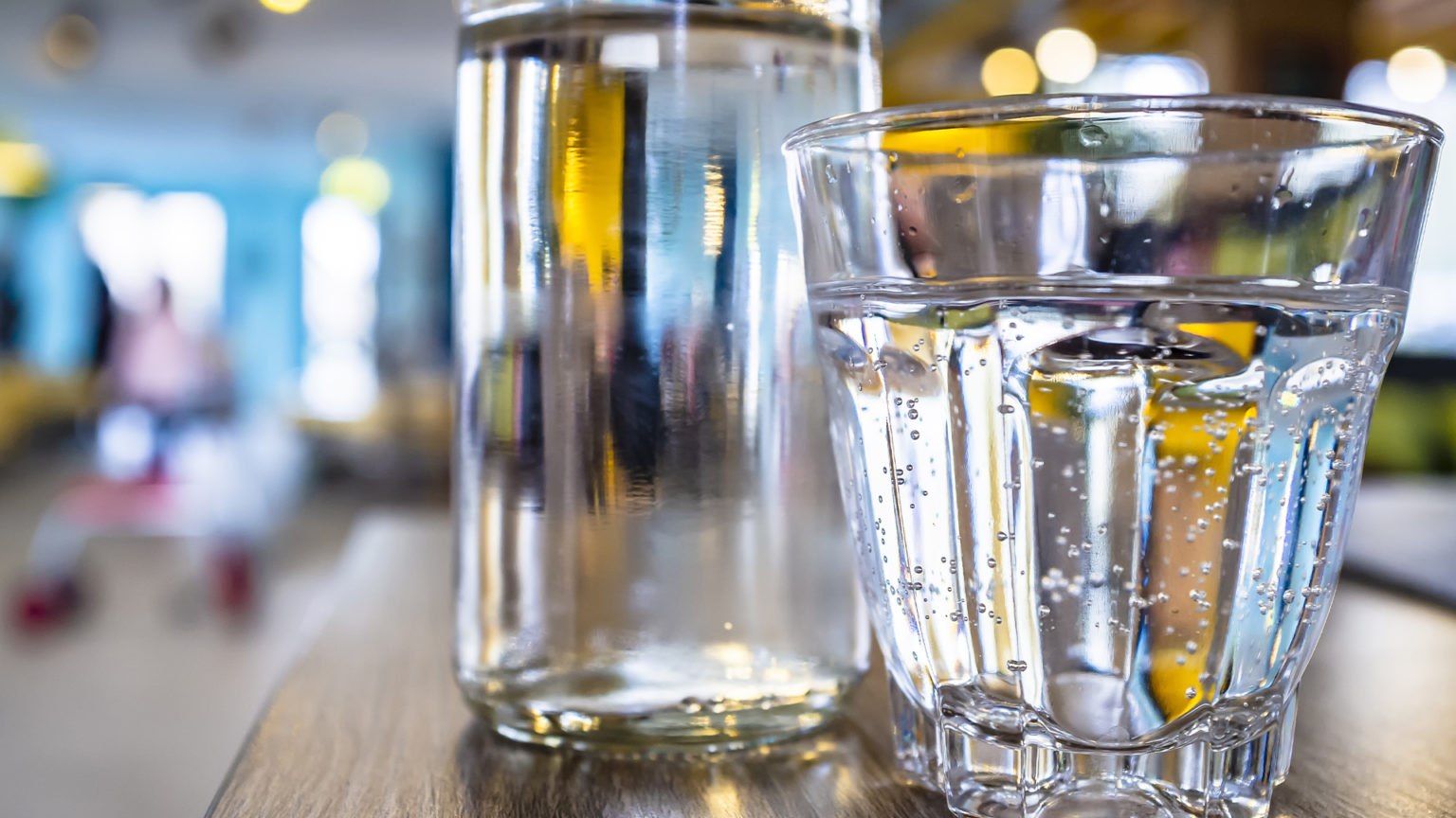 Dispenser Acqua per Aziende, Uffici, Bar e Casa | ACQUALYS